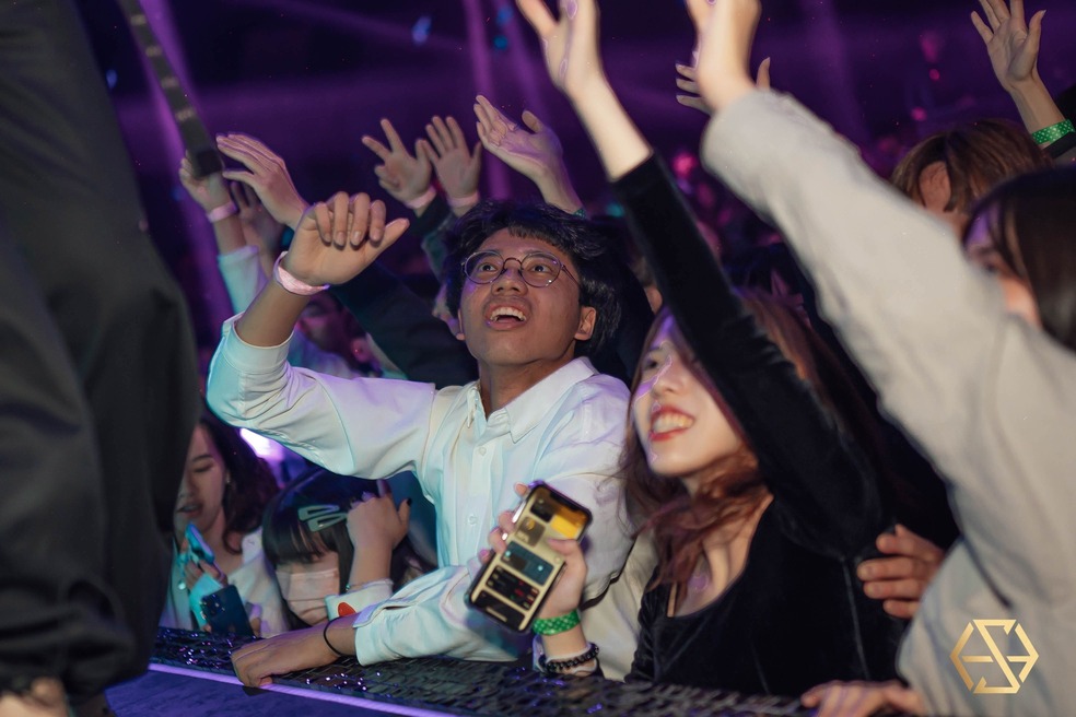 Super House Nightclub